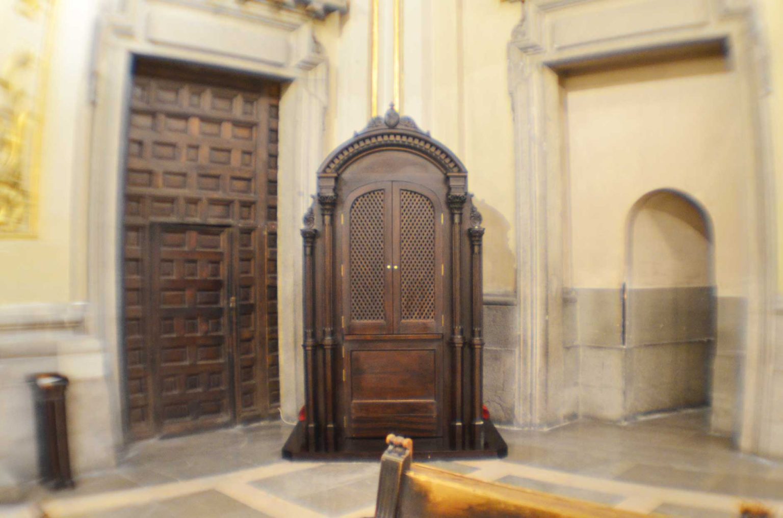 Latest obsession: confessionals – MNF