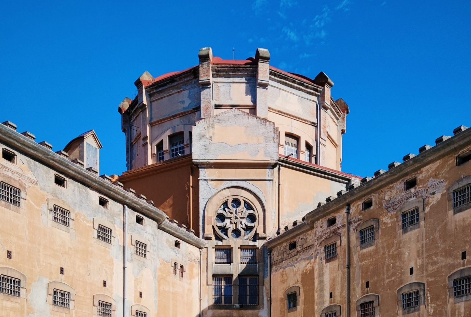 La Model: Barcelona’s city-centre prison is a model for historic memory ...